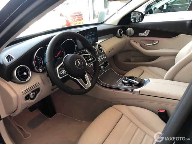 Mercedes C200 2021: thông số, giá lăn bánh (05/2021)